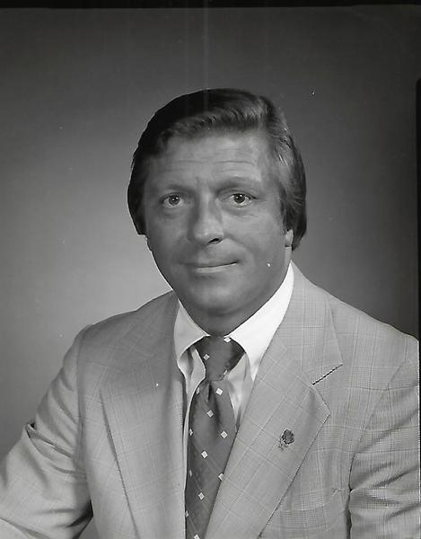 William L. Kasting | The Dietrich Funeral Home