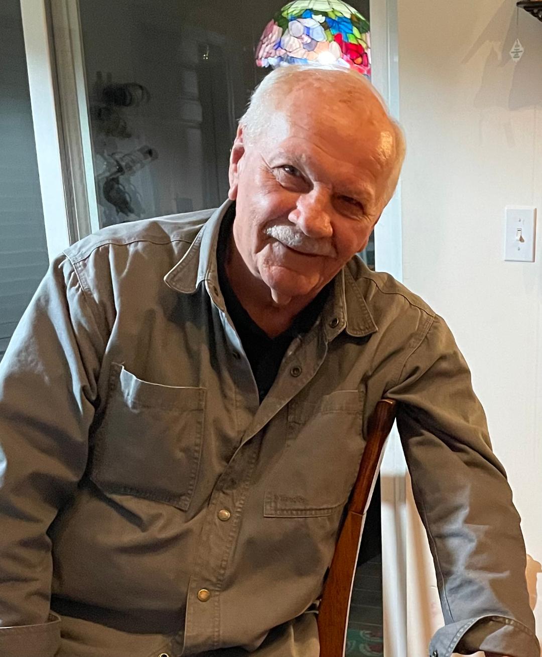 Robert W. Seifert | The Dietrich Funeral Home